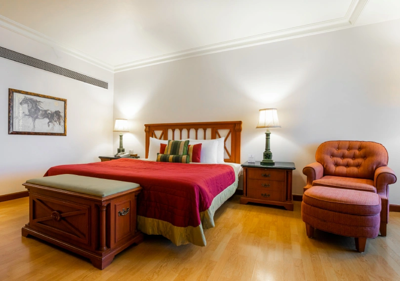 Orchid Suite with Living Room and Airport Transfers – Orchid Hotel Mumbai